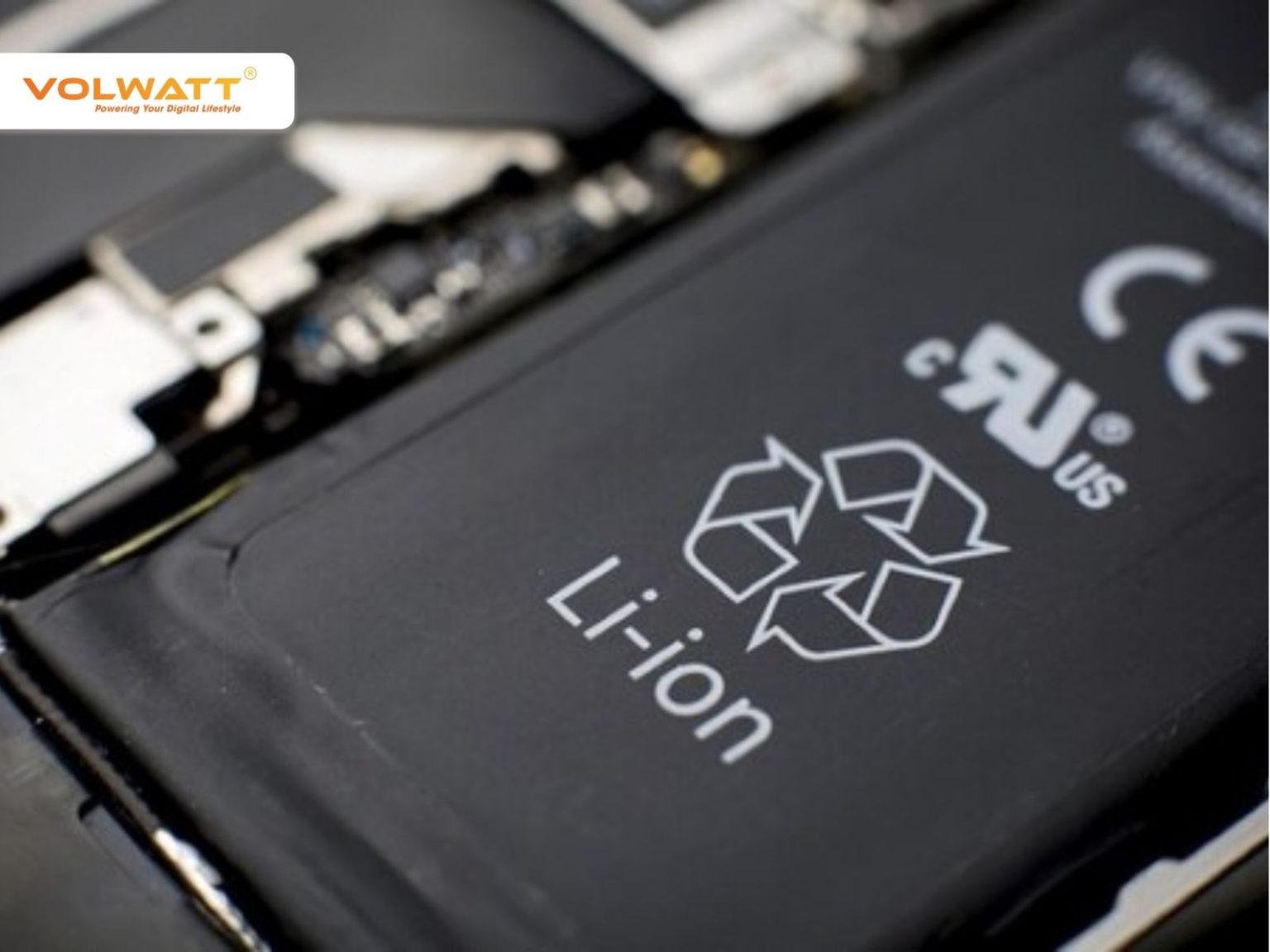 Pin polymer và pin Lion pin nào tốt hơn? Chuyên gia giải đáp
